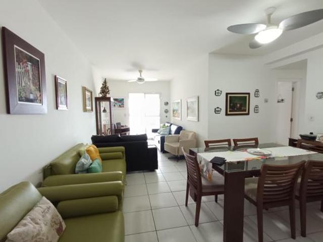 Apartamento frente ao mar com terraço gourmet