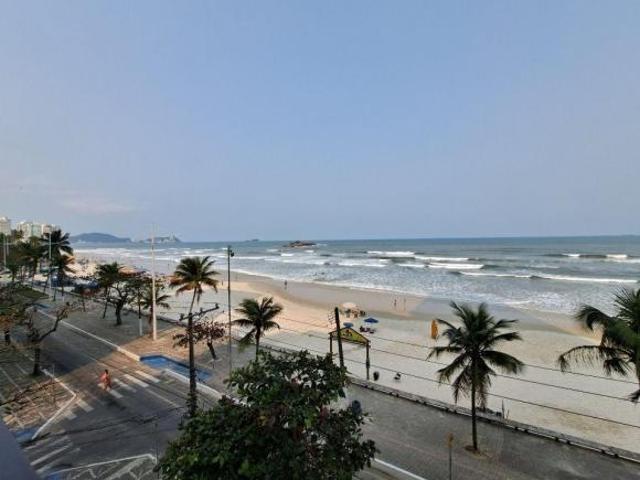 Apartamento Frente ao mar com vista total para o mar