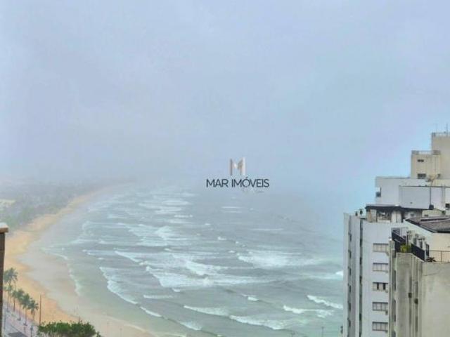 Apartamento frente ao mar da praia das Pitangueiras no Guarujá em excelente localização com lazer co