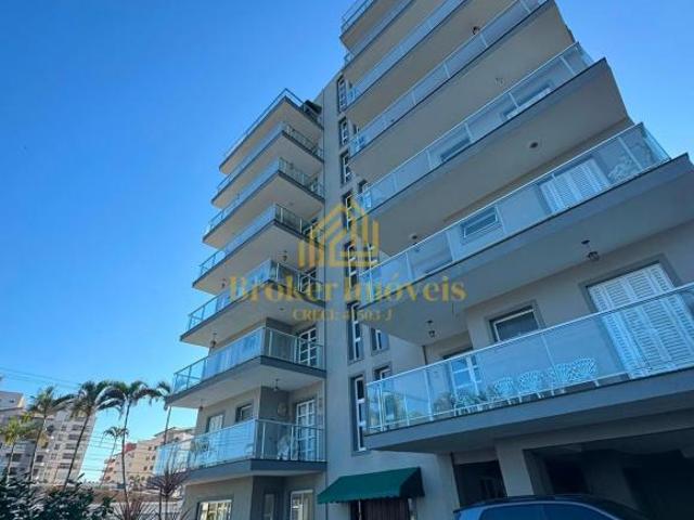 Apartamento frente ao mar pé na Areia no edifício Atlântic Tower na praia Martim de Sá