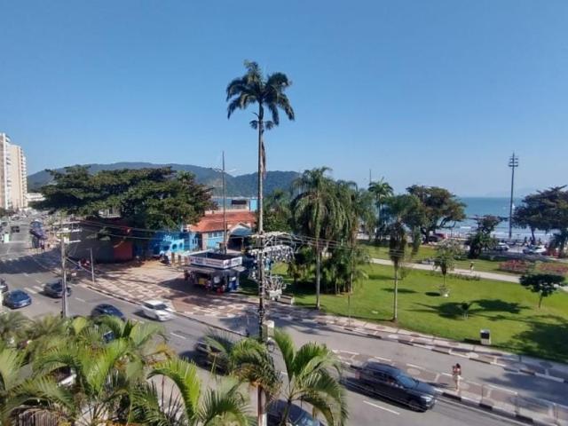 Apartamento frente ao mar