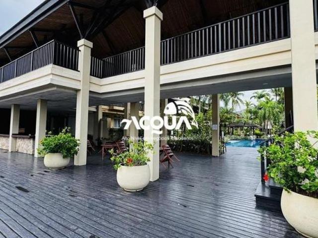 Apartamento frente mar na praia da Enseada Guarujá