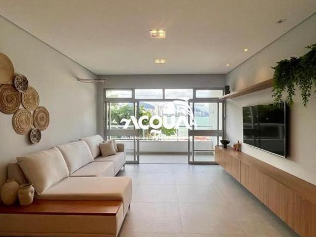 Apartamento frente mar na praia das Astúrias