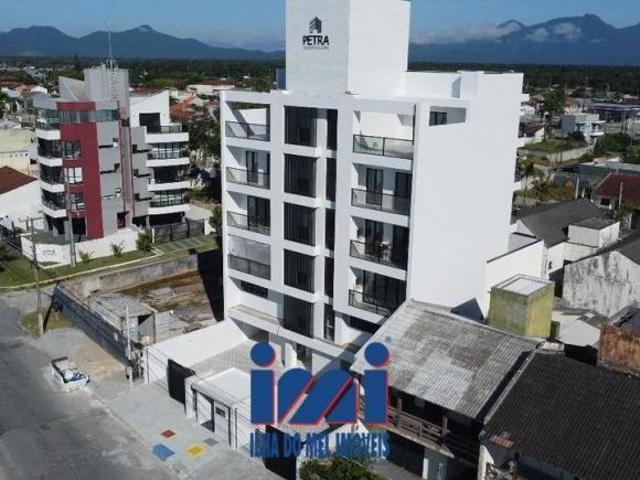 Apartamento Frente Mar a venda em Matinhos