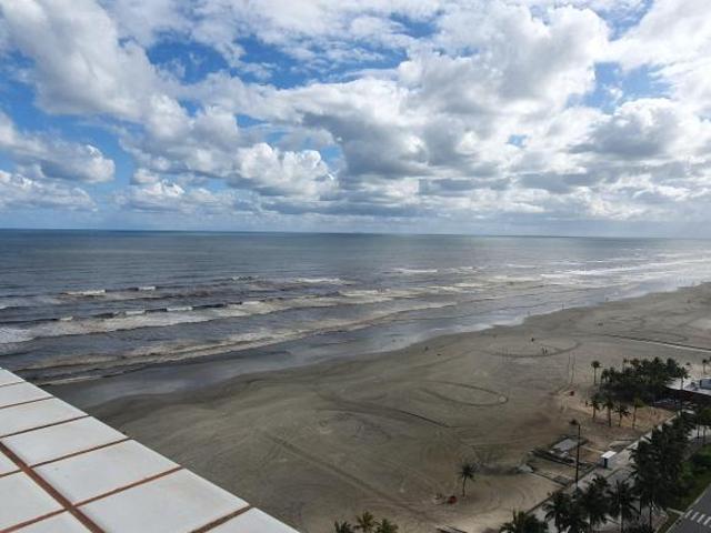 Apartamento frente mar a venda em Praia Grande