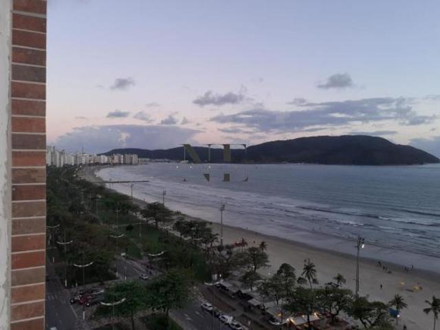 Apartamento Frente Mar à venda no Embaré em Santos