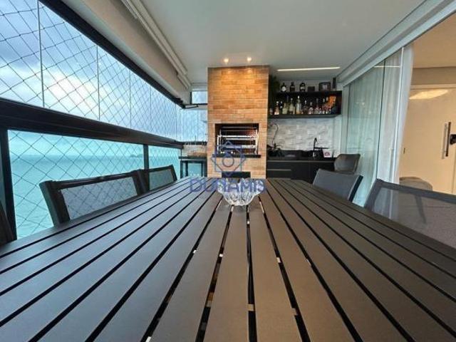 APARTAMENTO FRENTE MAR à venda na Praia das Pitangueiras