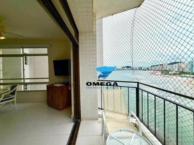 Apartamento frente mar à venda na Praia das Pitangueiras no Guarujá I Omega Imoveis