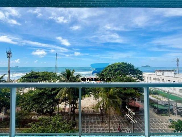Apartamento frente mar à venda na Praia das Pitangueiras no Guarujá I Omega Imoveis