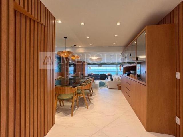 Apartamento Frente Mar à venda, Praia da Pitangueiras, 3 Quartos, Sendo Suítes, Varanda com Vista Ma