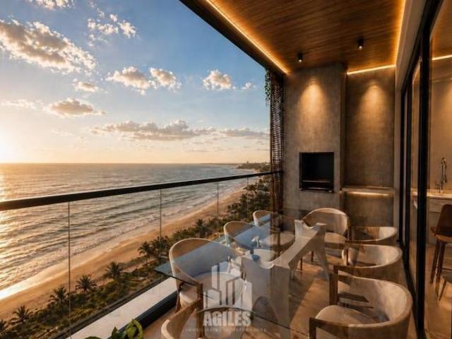 Apartamento frente mar com 4 quartos 2 suítes