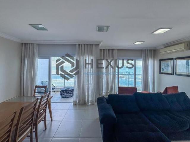 Apartamento frente mar com varanda na Praia das Pitangueiras, Guaruja