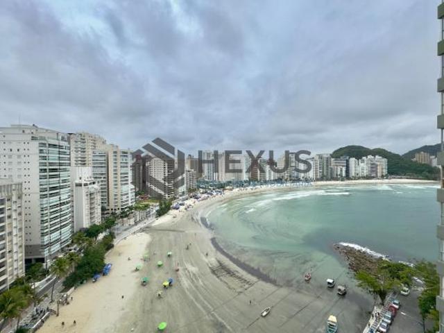 Apartamento frente mar com varanda e lazer na Praia das Asturias, Guaruja