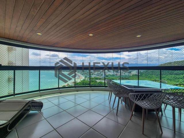 Apartamento frente mar com varanda gourmet e lazer na Praia da Enseada, Guaruja