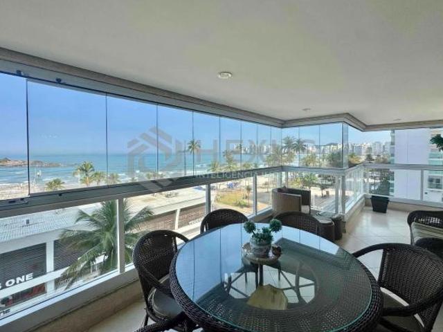 Apartamento frente mar com varanda gourmet e lazer na Praia das Pitangueiras, Guaruja