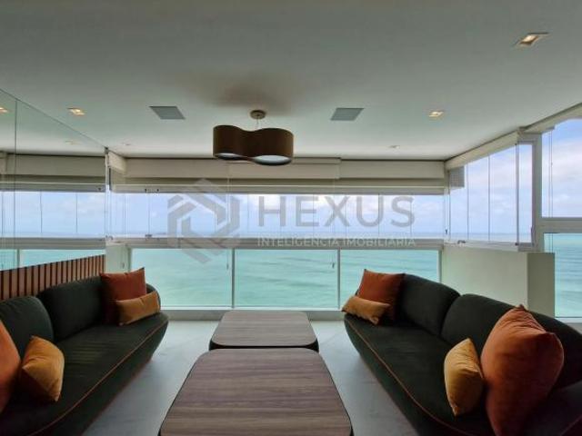 Apartamento frente mar com varanda gourmet e lazer nas Pitangueiras, Guarujá