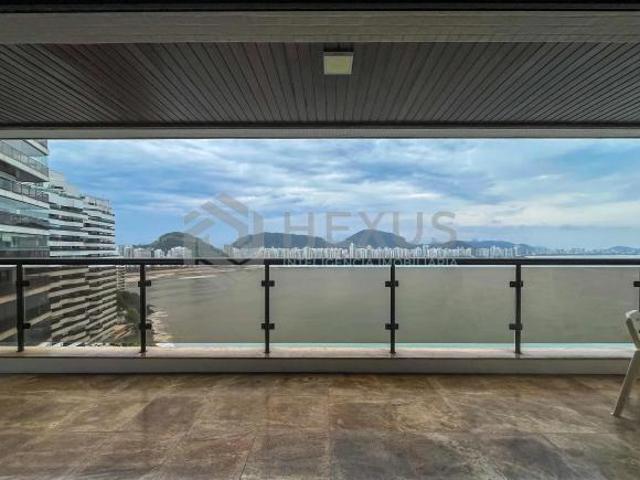 Apartamento frente mar com varanda gourmet, lazer e vista mar na Praia das Asturias, Guaruja