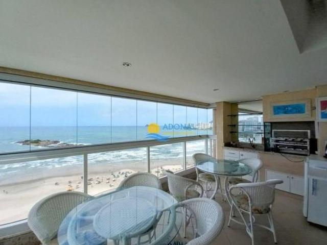 Apartamento frente mar com varanda gourmet — Pitangueiras — Guarujá