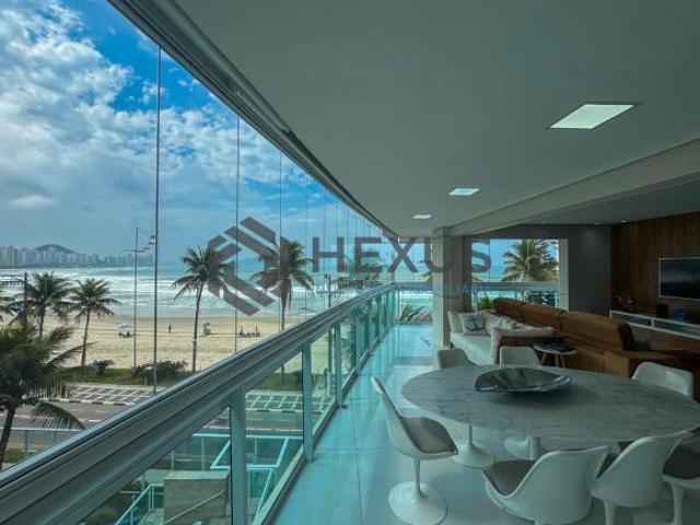 Apartamento frente mar com varanda gourmet vista mar e lazer na Praia das Asturi