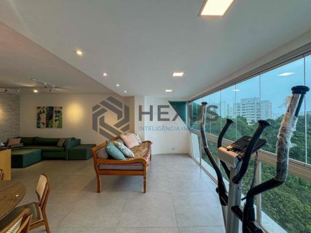 Apartamento frente mar com varanda vista mar e lazer na Praia das Asturias, Guar
