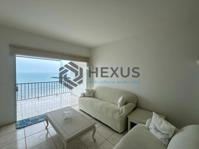 Apartamento frente mar com varanda vista mar e lazer na Praia das Pitangueiras