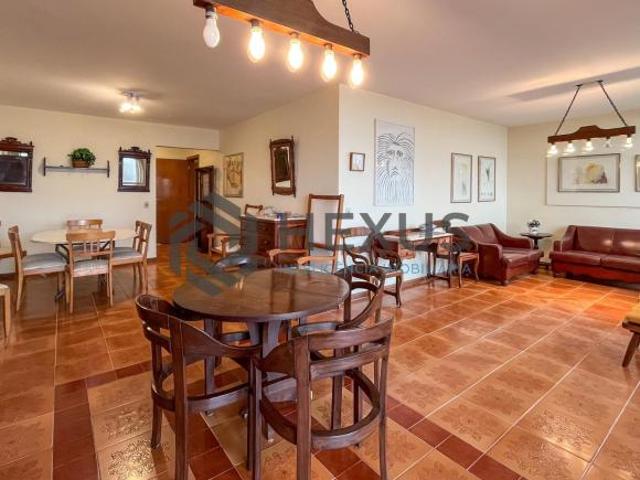 Apartamento frente mar com varanda vista mar e lazer na Praia das Pitangueiras
