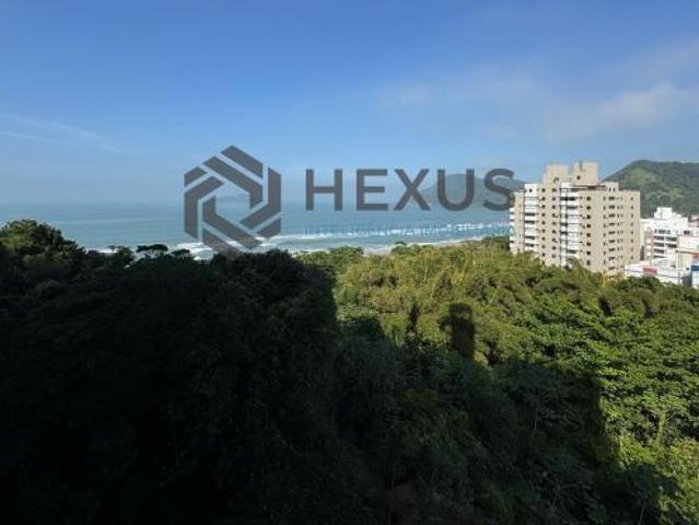 Apartamento frente mar com varanda vista mar e lazer na Praia do Tombo, Guarujá