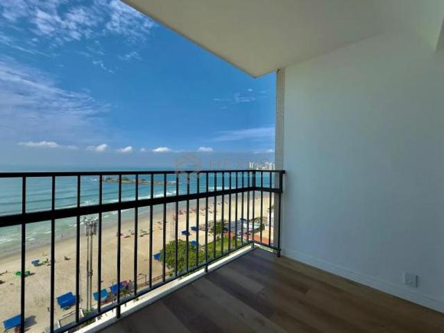 Apartamento frente mar com varanda vista mar e lazer nas Pitangueiras, Guarujá