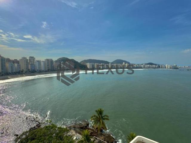 Apartamento frente mar com varanda vista mar e lazer no Jardim Astúrias, Guarujá