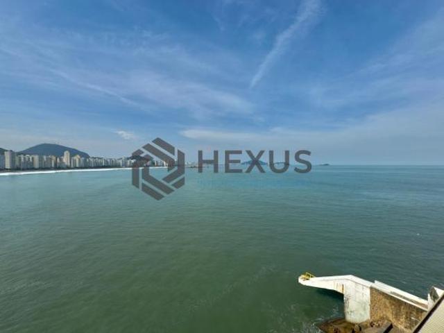 Apartamento frente mar com varanda vista mar e lazer no Jardim Astúrias, Guarujá