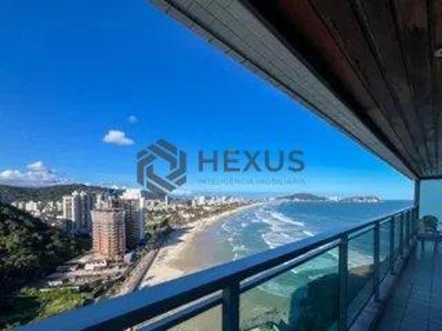 Apartamento frente mar com varanda vista mar e lazer a 1 quadra da praia nas Pit