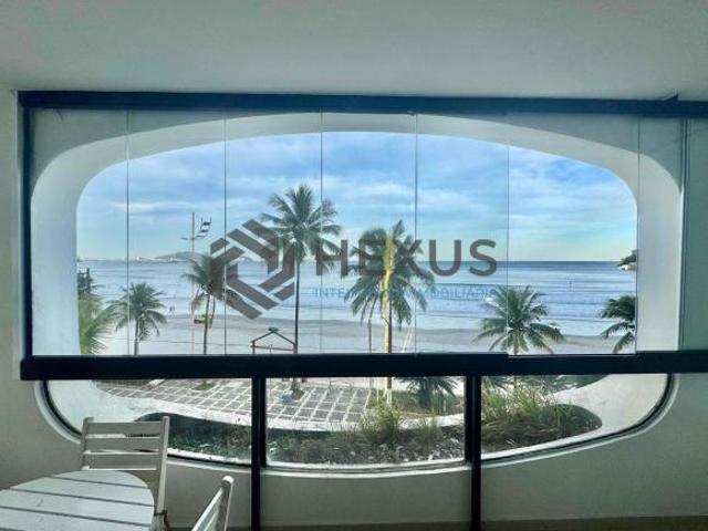 Apartamento frente mar com varanda vista mar na Praia das Asturias, Guaruja
