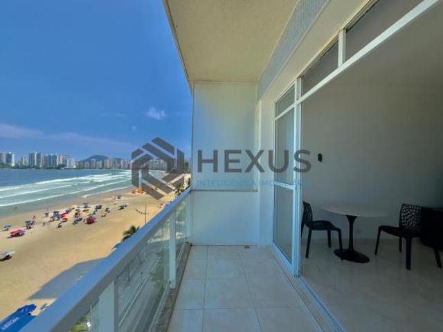 Apartamento frente mar com varanda vista mar nas Pitangueiras, Guarujá