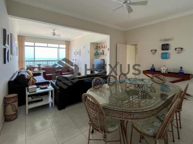 Apartamento frente mar com vista mar e lazer nas Pitangueiras, Guarujá