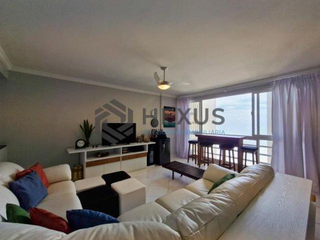 Apartamento frente mar com vista mar nas Pitangueiras, Guarujá
