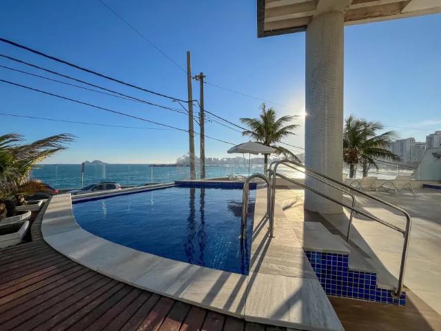 Apartamento frente mar com vista oceânica na Praia das Pitangueiras, Guaruja