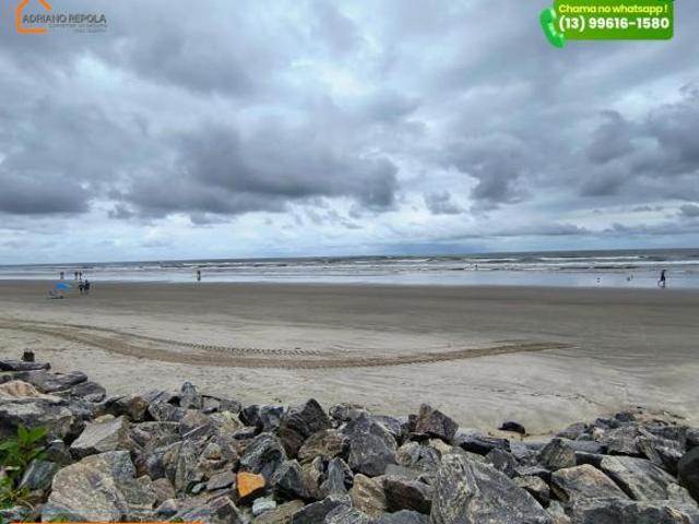Apartamento Frente mar com duas sacadas