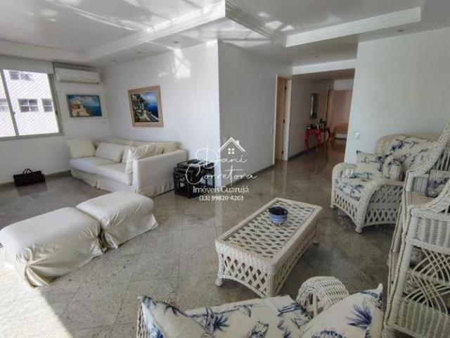 Apartamento frente mar com lazar, Astúrias: 3 quartos, 2 suítes, 2 salas, 3 banheiros, 2 vagas e 140