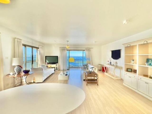 Apartamento frente mar com lazer — Astúrias — Guarujá