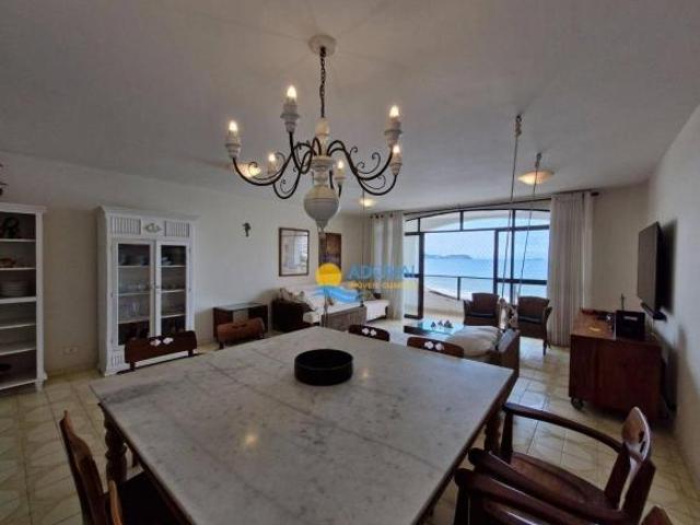 Apartamento frente mar com sacada — Astúrias — Guarujá