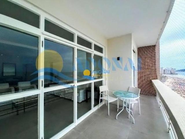 Apartamento frente mar com sacada — Pitangueiras — Guarujá