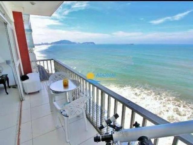 Apartamento frente mar com sacada — Pitangueiras — Guarujá
