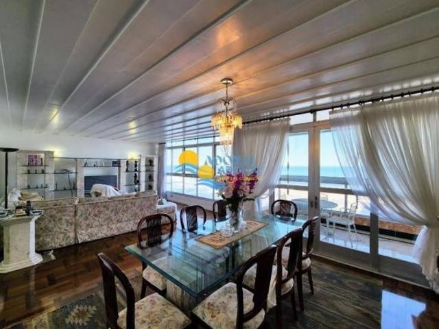 Apartamento com 4 dormitórios à venda, 162 m² por R$ 1.500.000,00 Pitangueiras Guarujá/SP