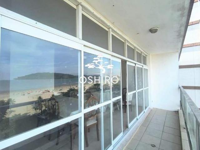 Apartamento Frente Mar – Excelente Oportunidade para Reforma e Valorização