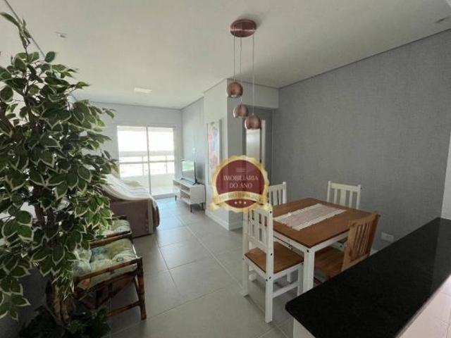 Apartamento frente Mar em excelente localização com 2 dormitórios todo planejado e decorado