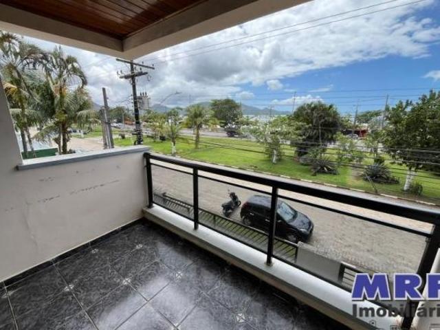 Apartamento frente mar. Praia da Maranduba em Ubatuba com 2 dormitórios. Porteira fechada!