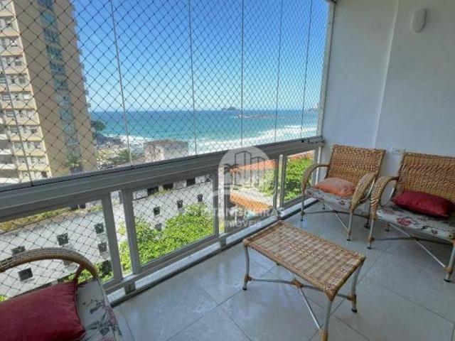 Apartamento frente mar reformado com 2 dormitórios à venda, 90 m² na Praia das Pitangueiras Guaruj