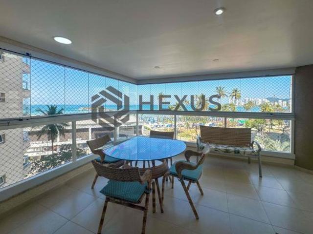 Apartamento frente mar reformado com varanda gourmet vista mar e lazer na Praia