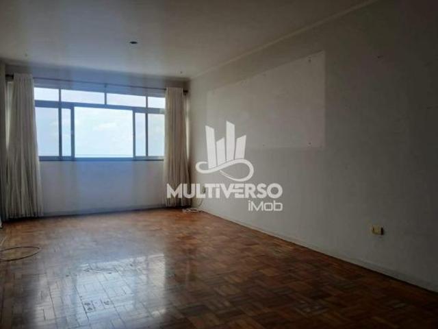 Apartamento frente Mar 02 dormitórios sendo 01 suíte com Dependência de empregada vaga de garagem e