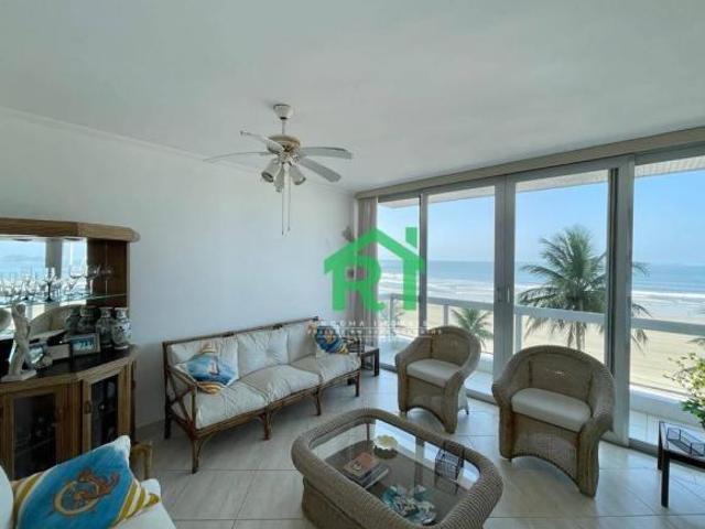 Apartamento Frente Mar, 3 Dormitórios sendo 1 Suíte, 2 Vagas, Pitangueiras, Guarujá/SP
